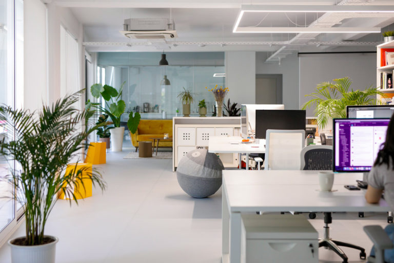 Kommigraphics visual communication agency - The Greek Foundation