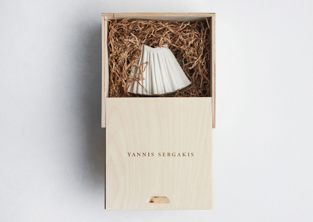 Commemorative porcelain 'fustanella' 1821-2021 by Yannis Sergakis - The ...