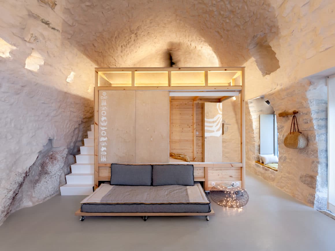 Residence in Sikamino by Tense Architecture - The Greek Foundation